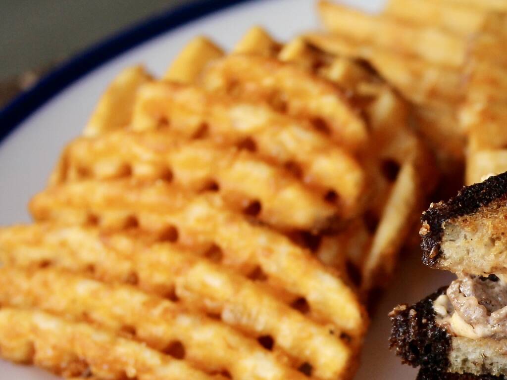 18 Best Diners in Chicago For Greasy-Spoon Eats