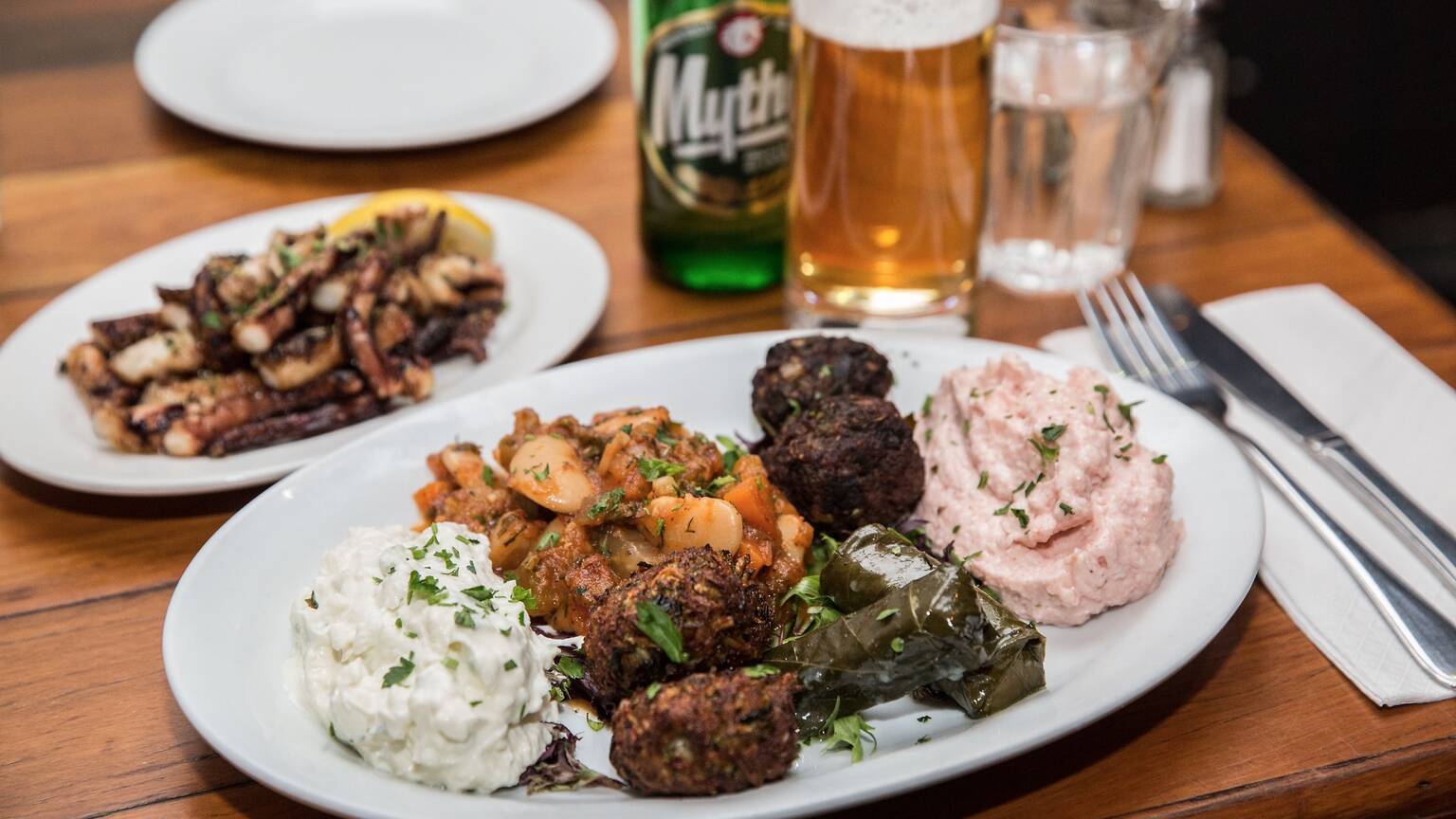 Steki Taverna | Restaurants in Newtown, Sydney