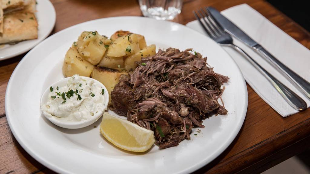 Steki Taverna | Restaurants in Newtown, Sydney