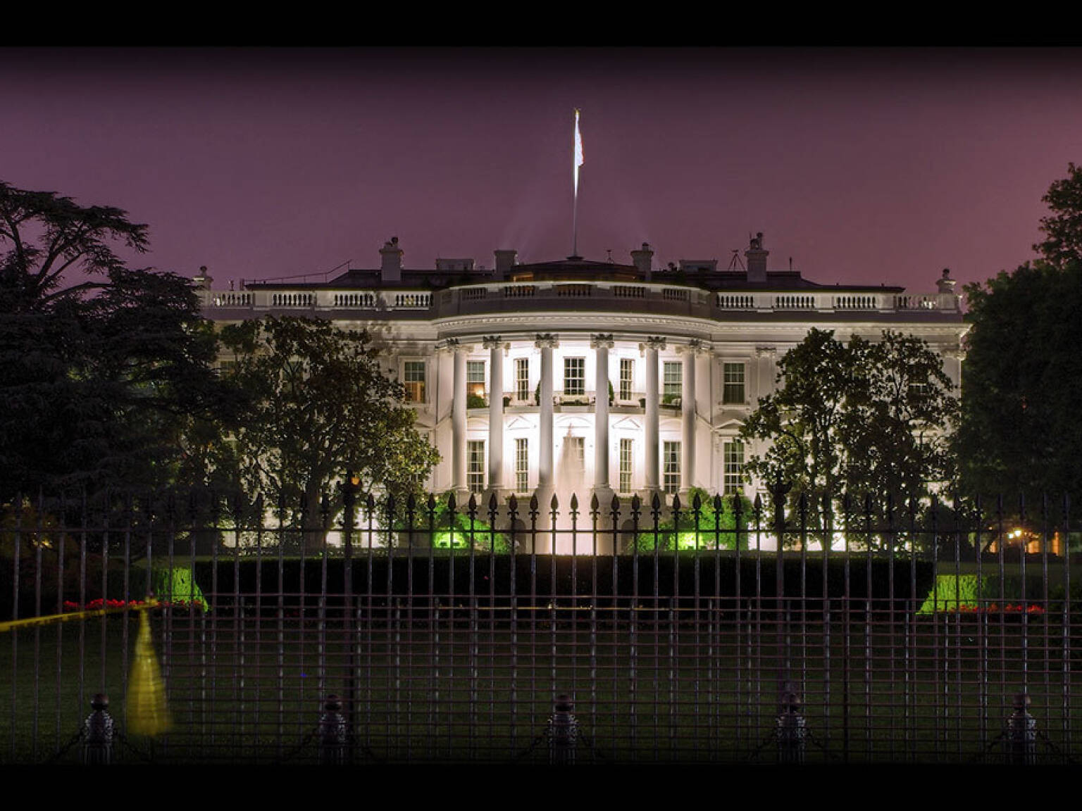 19 Most Haunted Places in America For Daring Ghost Hunters