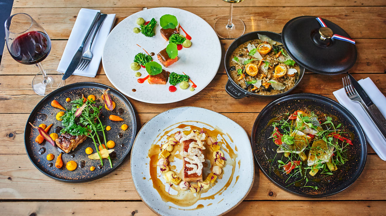 Salut! | Restaurants in Canonbury, London
