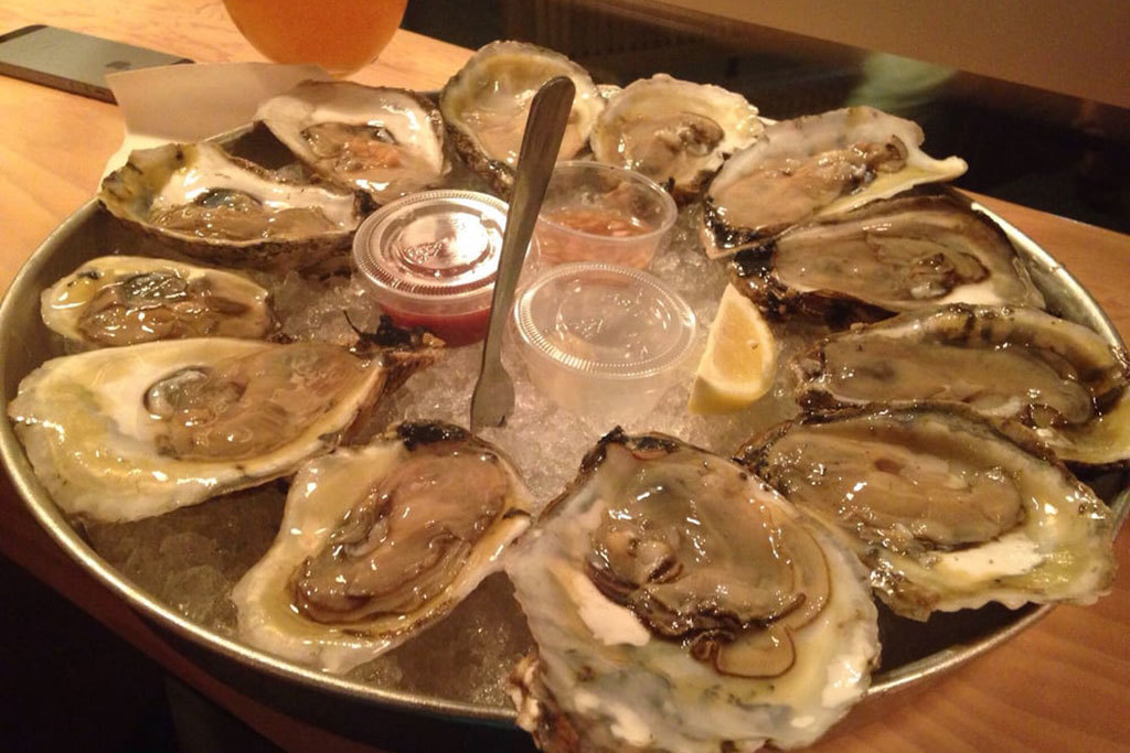 Pop's SeaBar | Restaurants in Washington DC