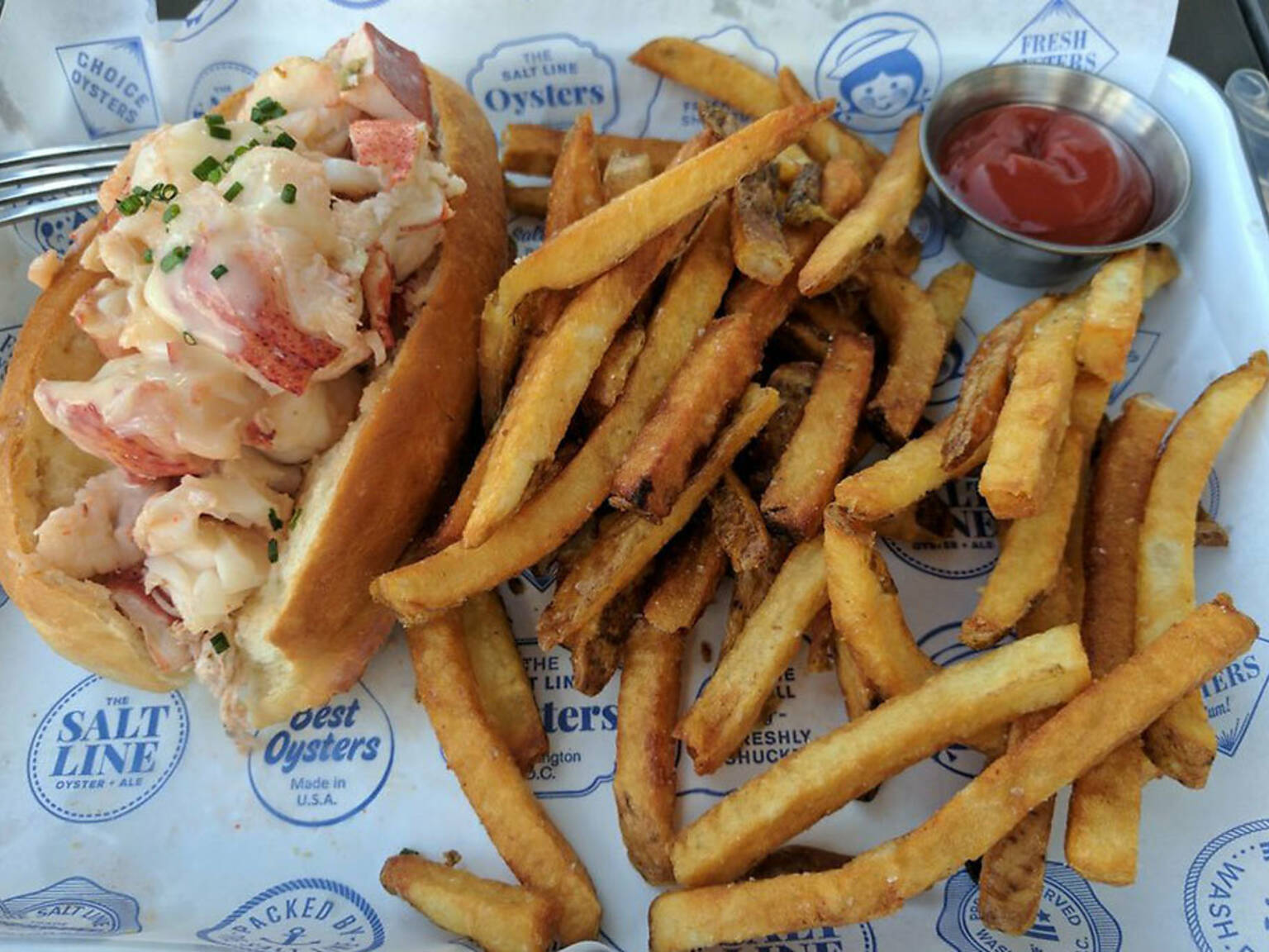 16 best seafood restaurants in DC to get messy in while eating