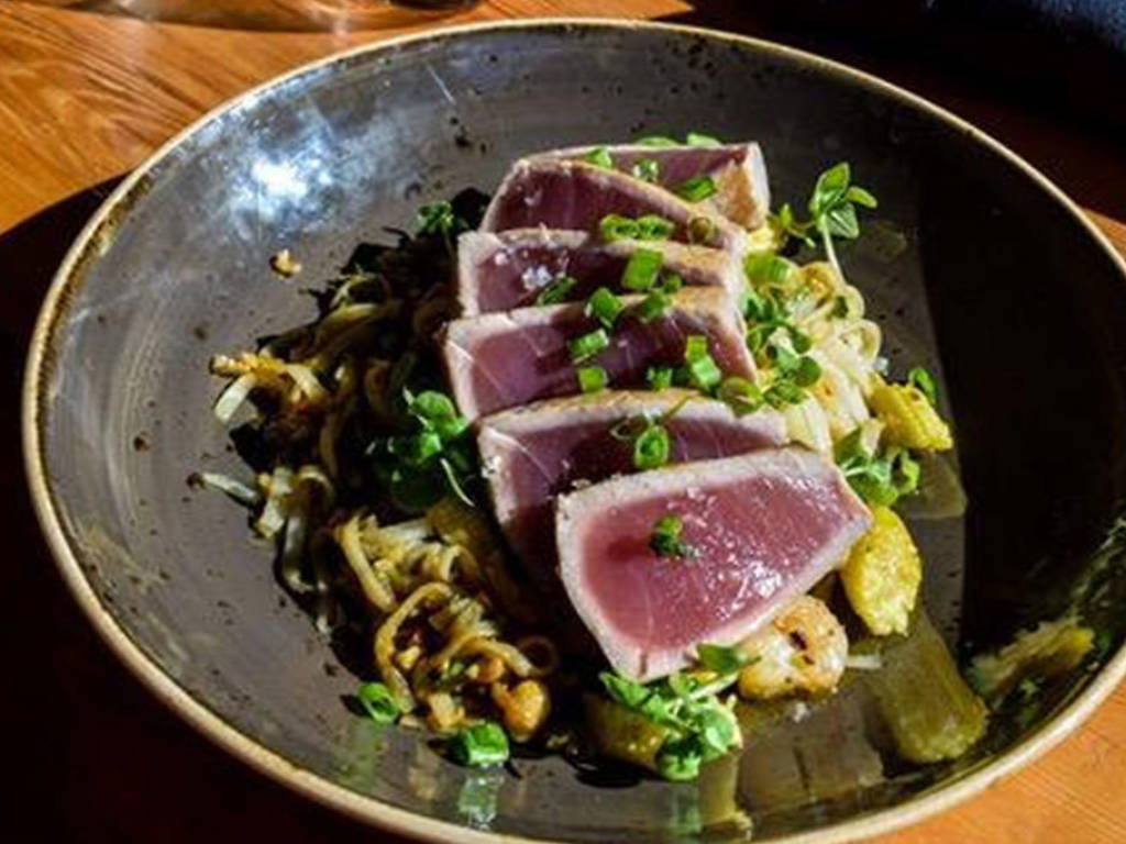 16 best seafood restaurants in DC to get messy in while eating