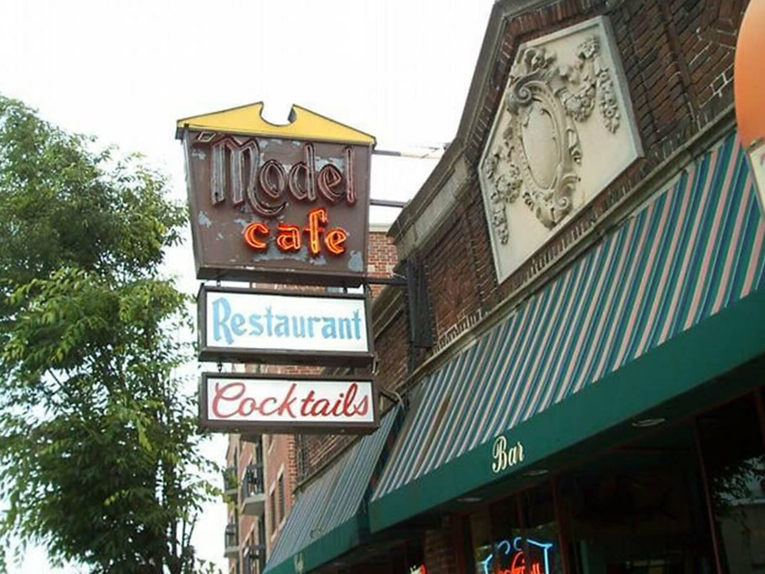 Boston Dive Bars: 11 Best Places for Cheap Drinks and Fun Times