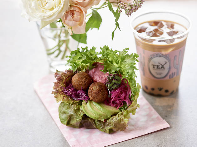 Alfred Tea Room | Restaurants in Aoyama, Tokyo