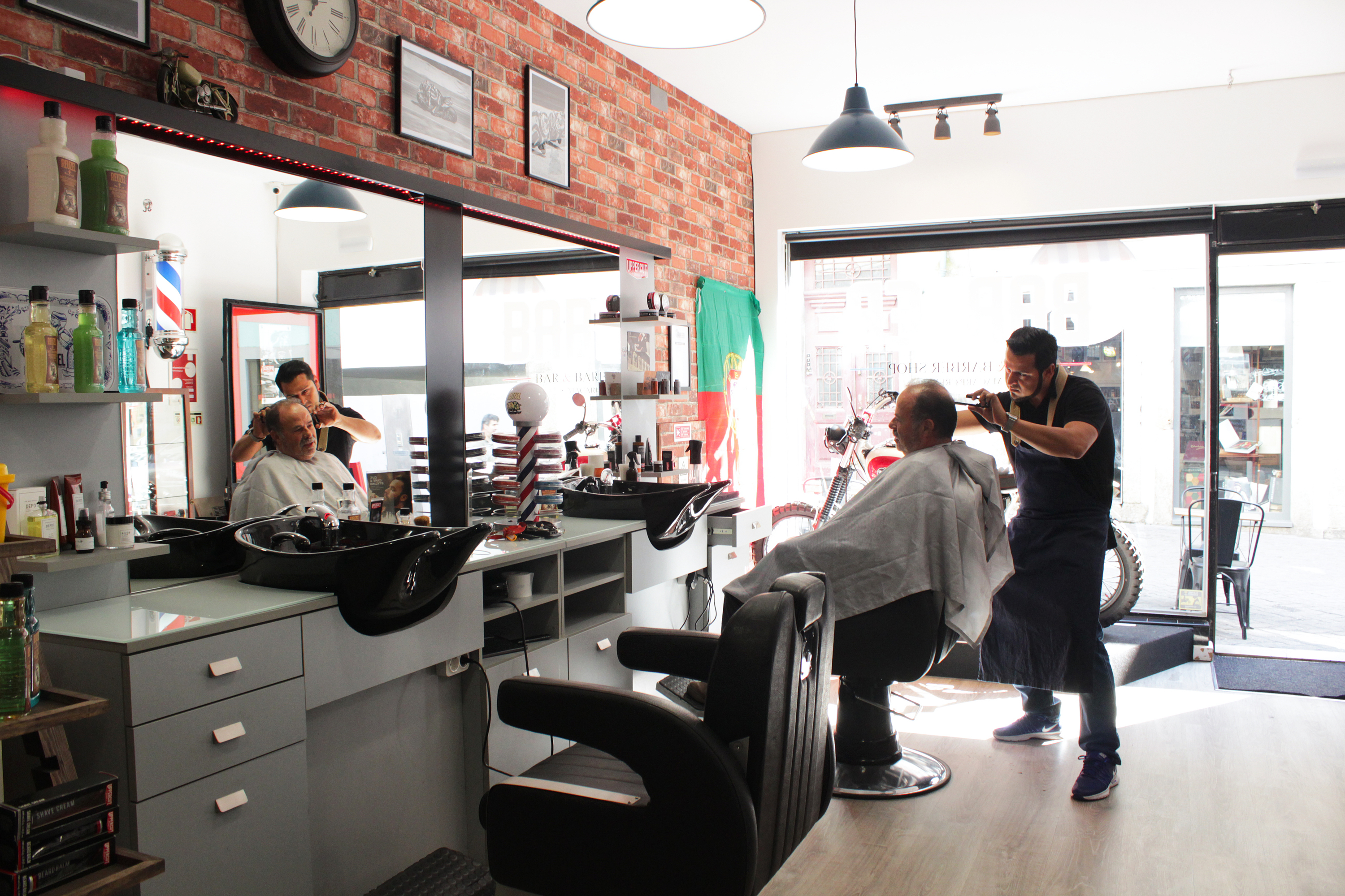 BARBER – Bar & Barber Shop. Tudo o que tem de saber