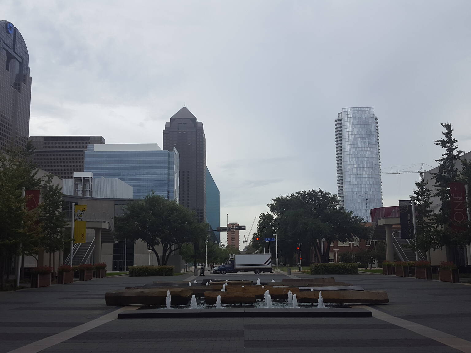 23 Awesome Attractions in Dallas for Both Tourists and Locals