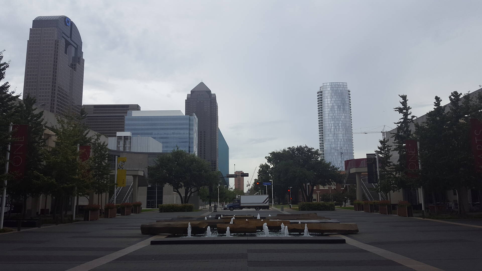 23 Awesome Attractions in Dallas for Both Tourists and Locals