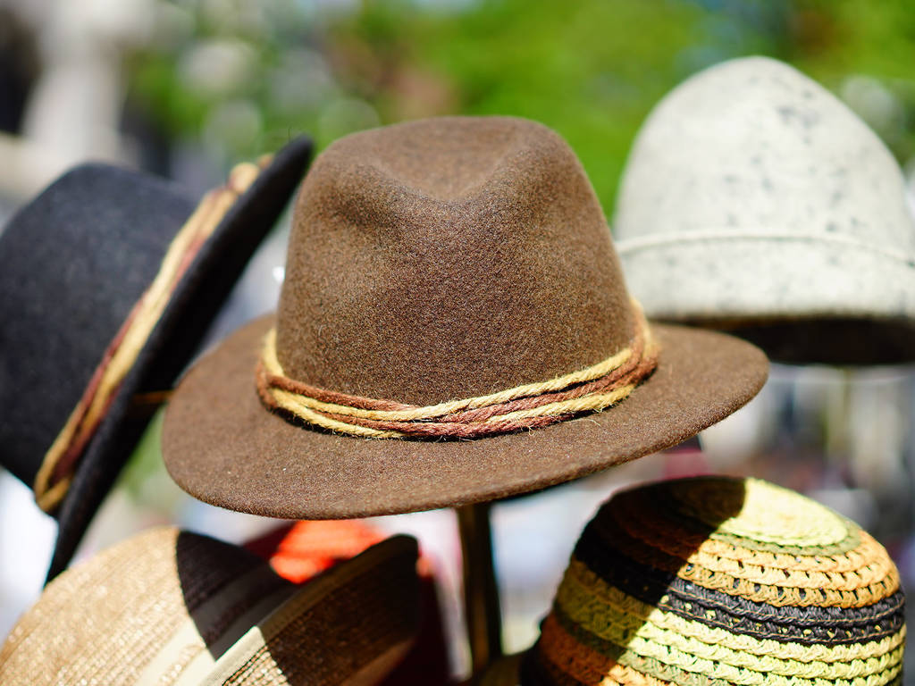 Clothes, fashion and vintage markets in Melbourne