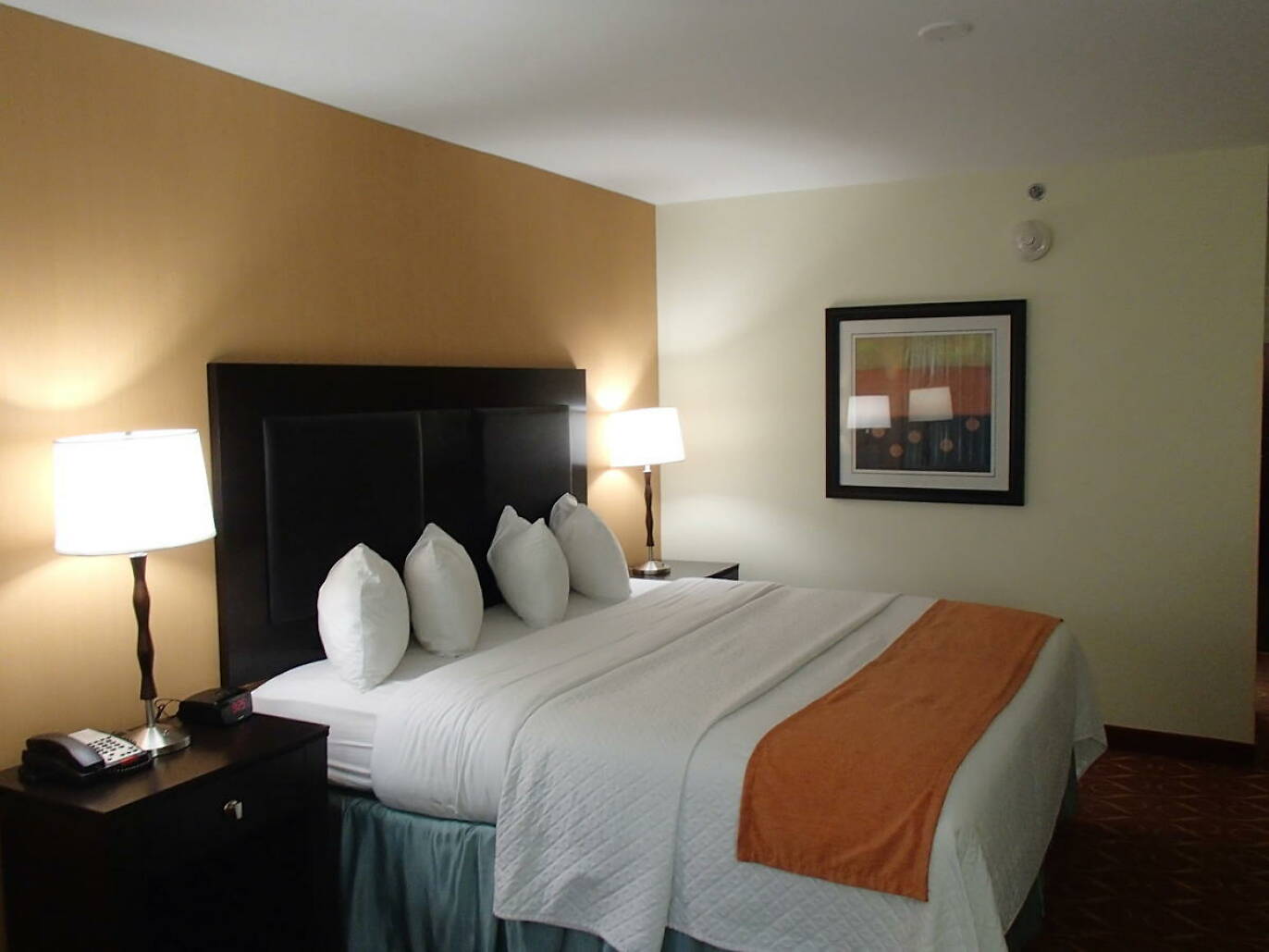 The best cheap hotels in Dallas that are actually decent