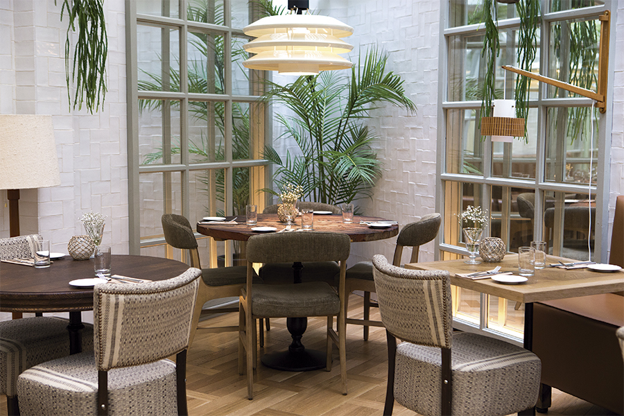 Restaurantes con jardín en Barcelona: comer sano en el oasis