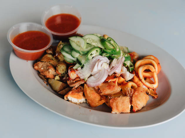 Ayer Rajah Food Centre | Restaurants in Clementi, Singapore