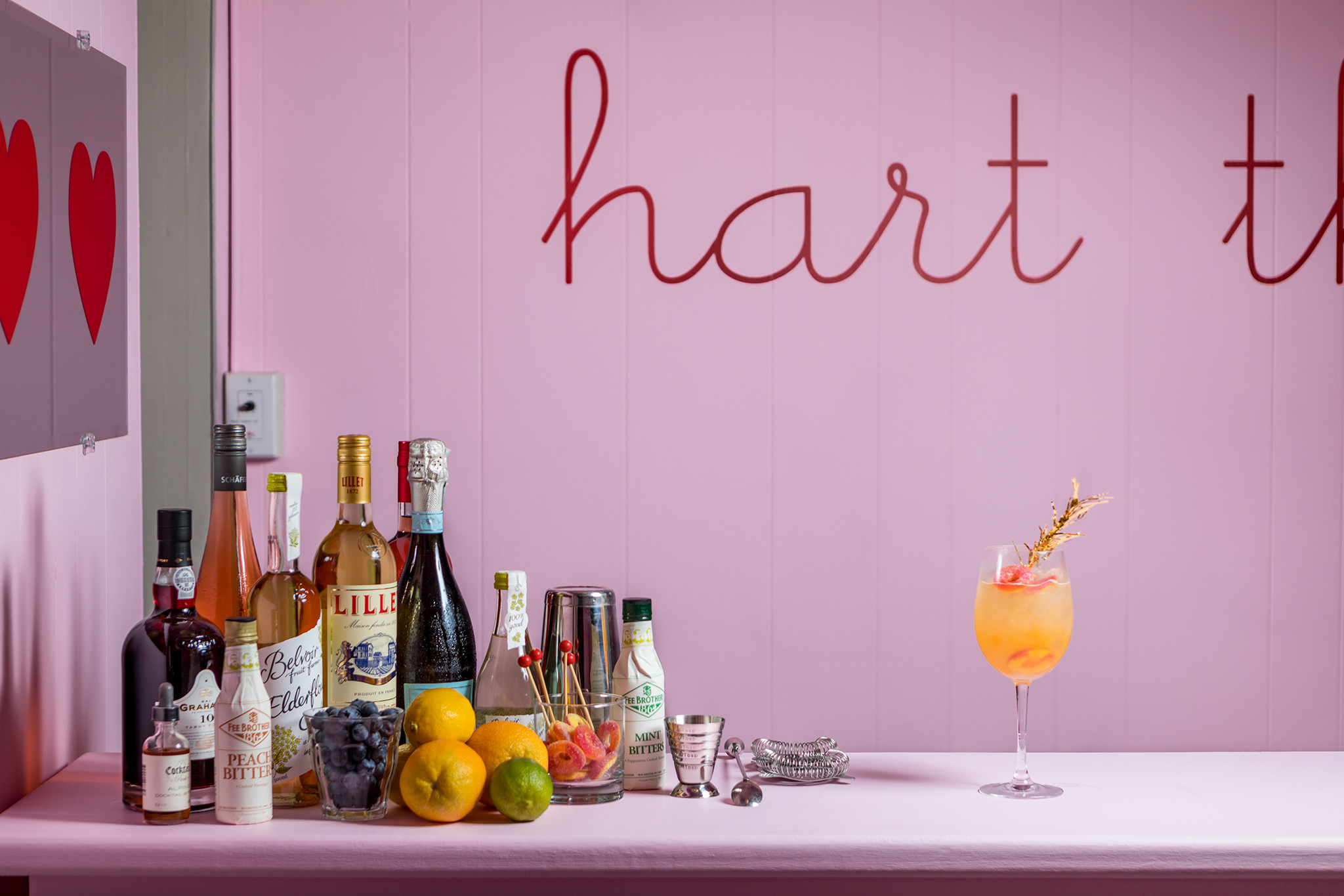 There's now an adorable, love-themed pop-up bar in the Palihotel Melrose