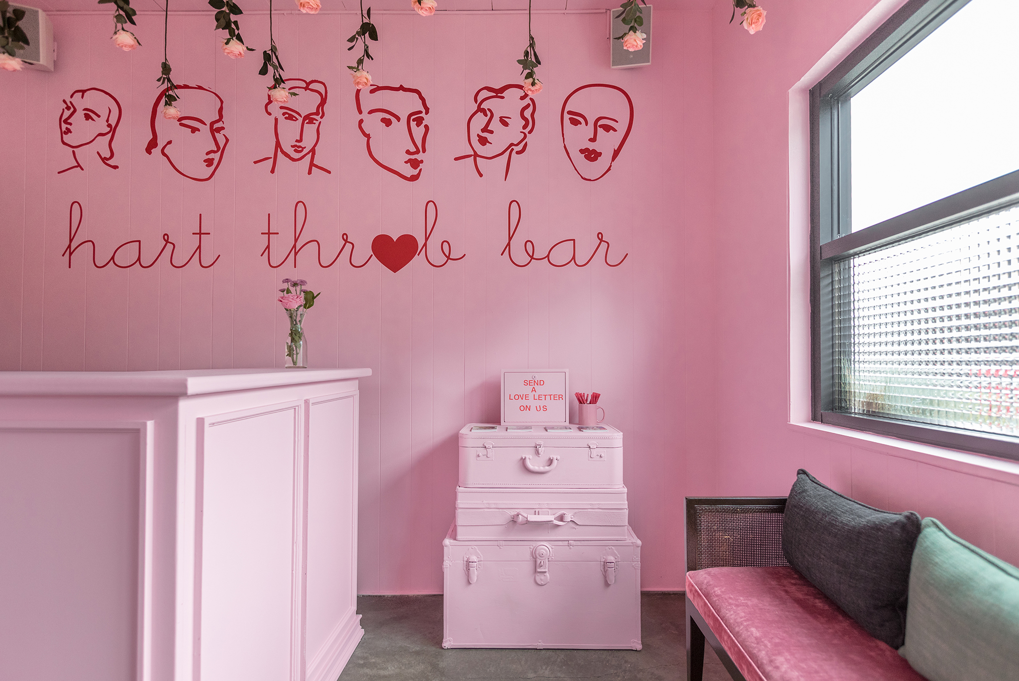 There's now an adorable, love-themed pop-up bar in the Palihotel Melrose