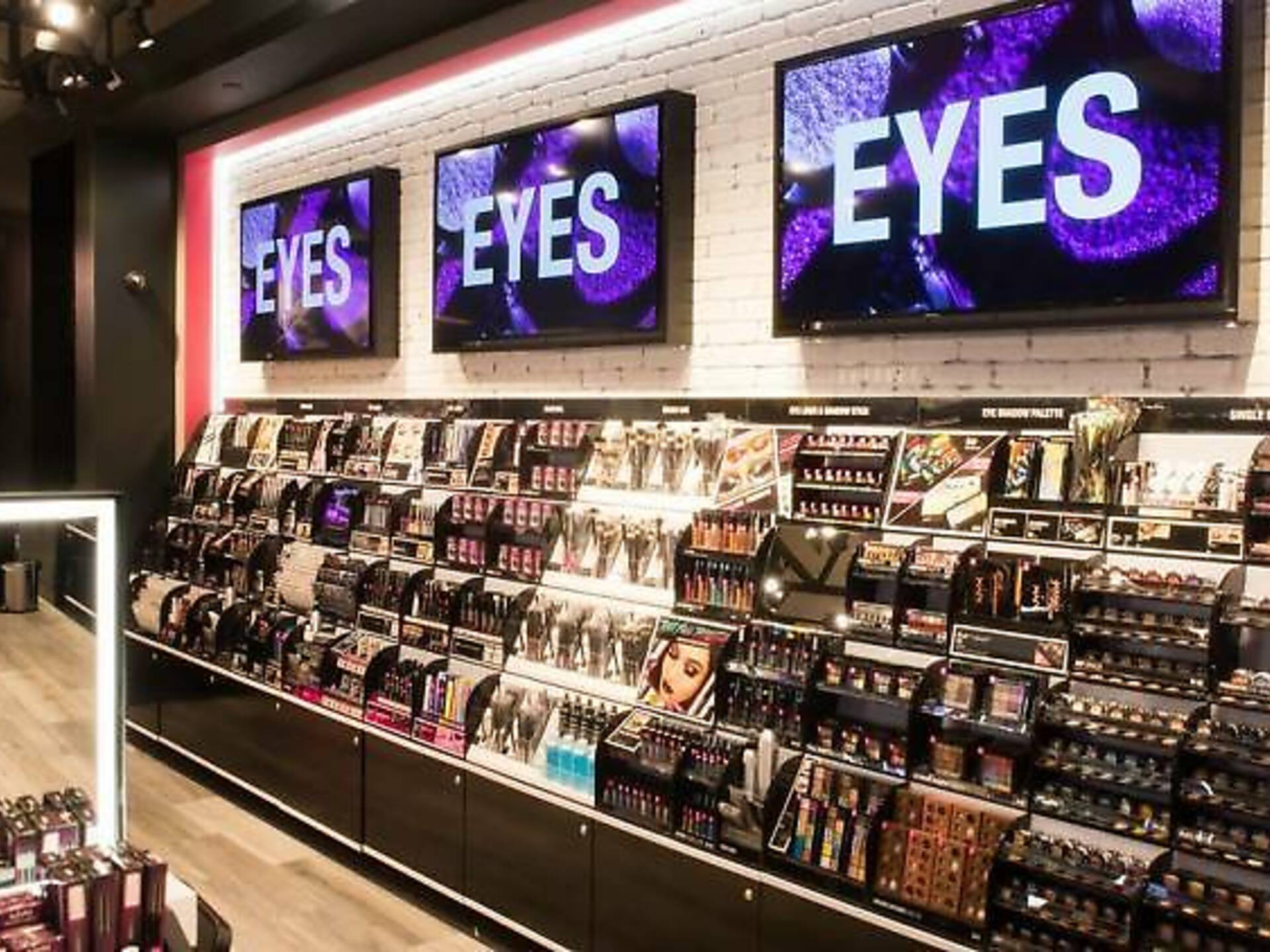 Best stores for Halloween makeup ideas and costumes