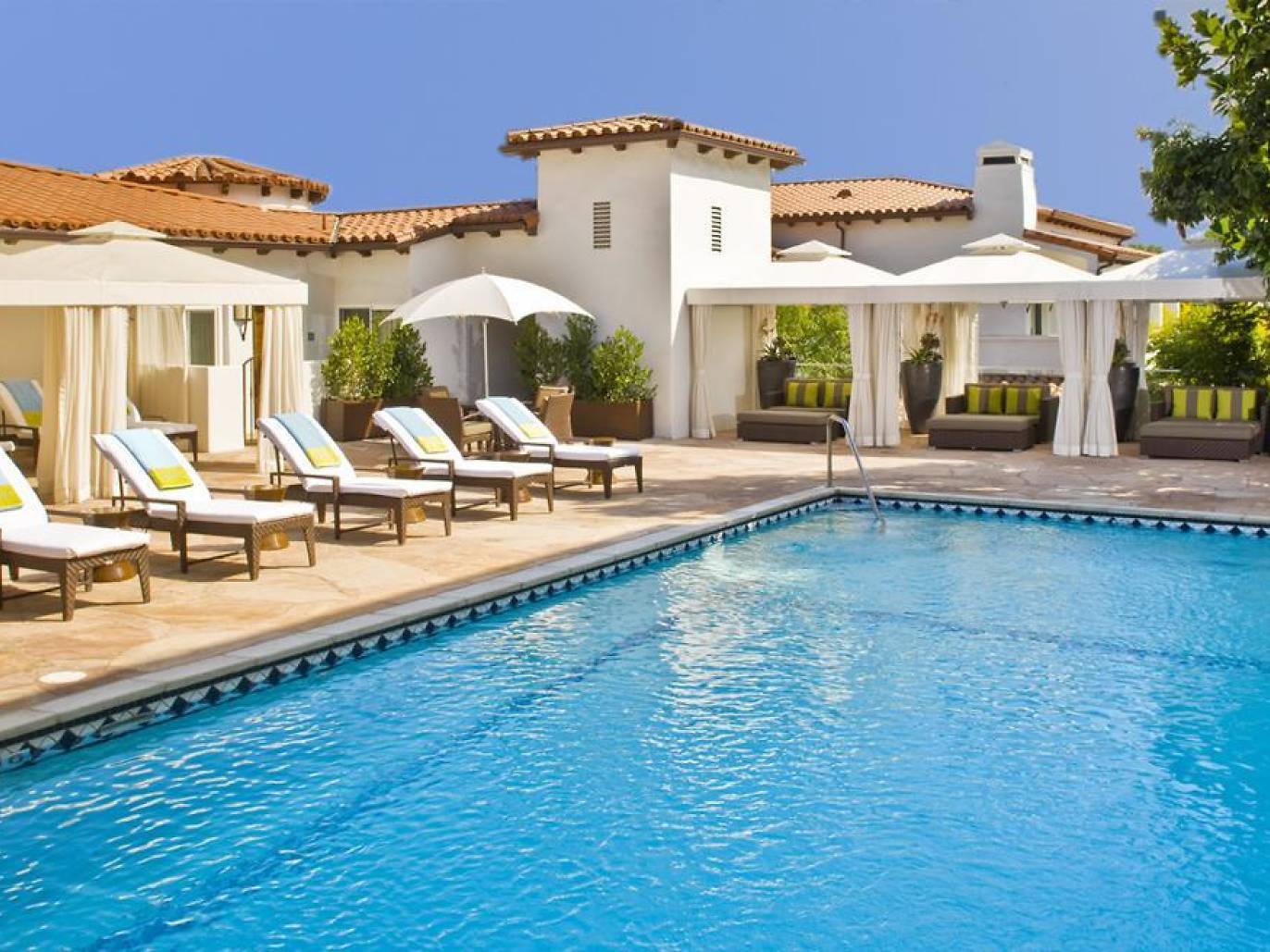 12 Best Hotels in Los Angeles with sweeping views