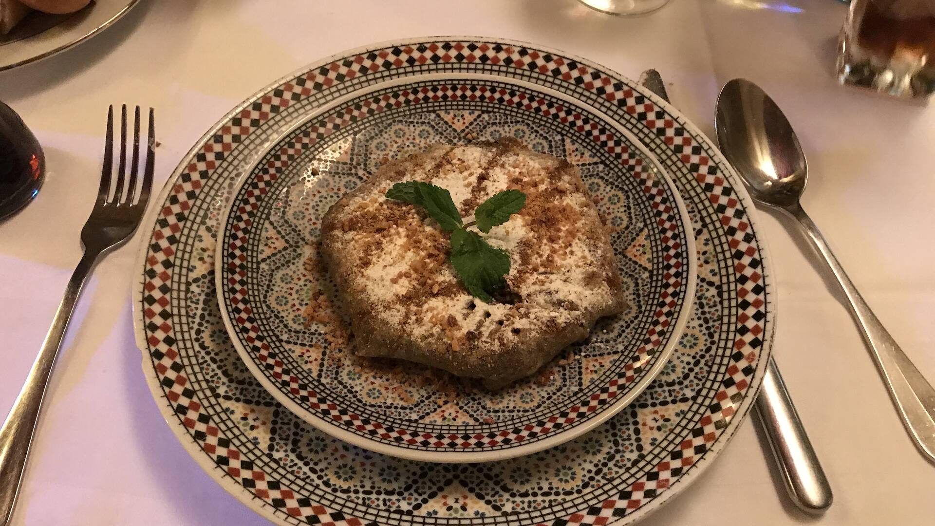 Le Caroubier | Restaurants à 15 arrondissement, Paris