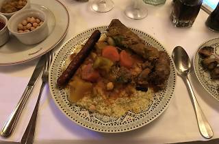 Le Caroubier | Restaurants à 15e arrondissement, Paris