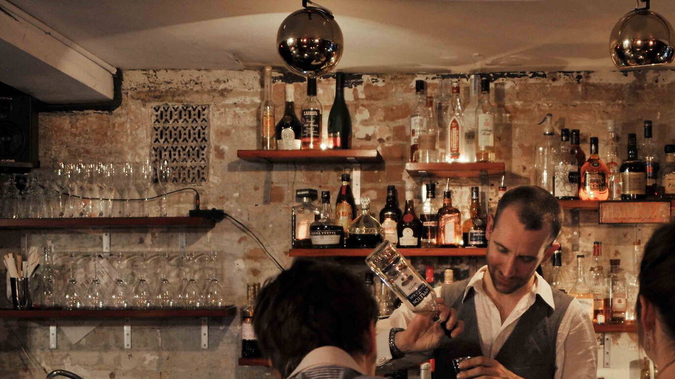 15 Best Hidden And Secret Bars In London... Shh!