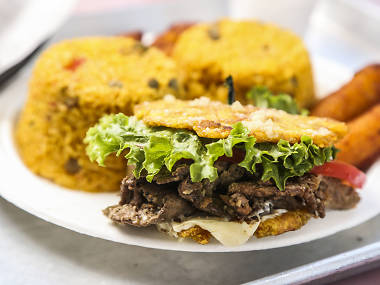 17 Iconic Chicago Foods You Have to Try