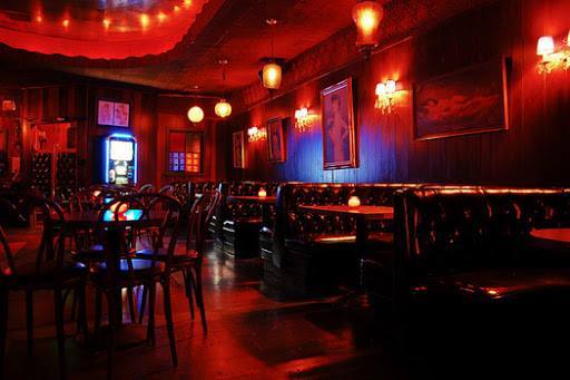 Footsie's Bar | Bars in Cypress Park, Los Angeles