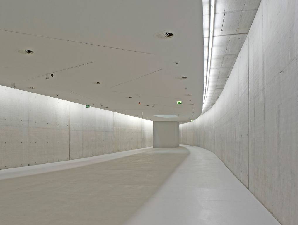 19 Best Things To Do in Düsseldorf, Picked By Experts