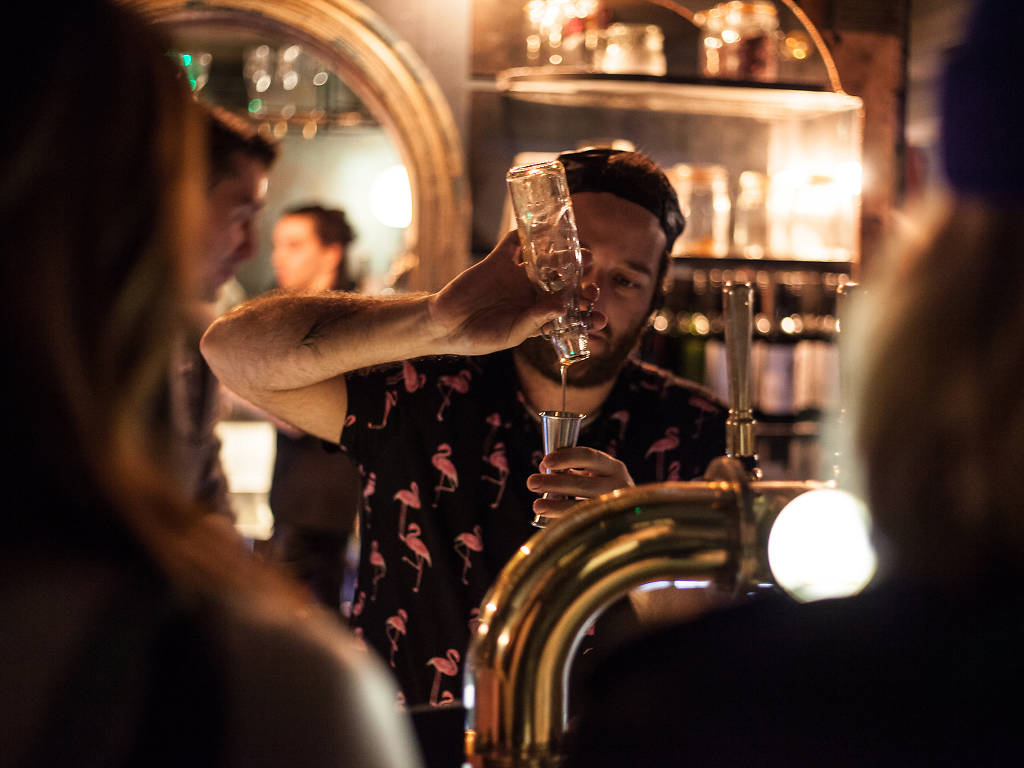 16 Best Bars In London Bridge For Craft Beer & Gin Galore