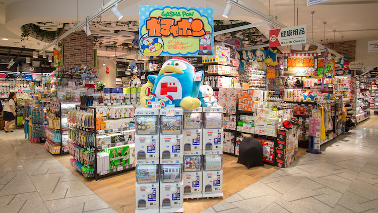 Don Don Donki | Shopping in Orchard, Singapore