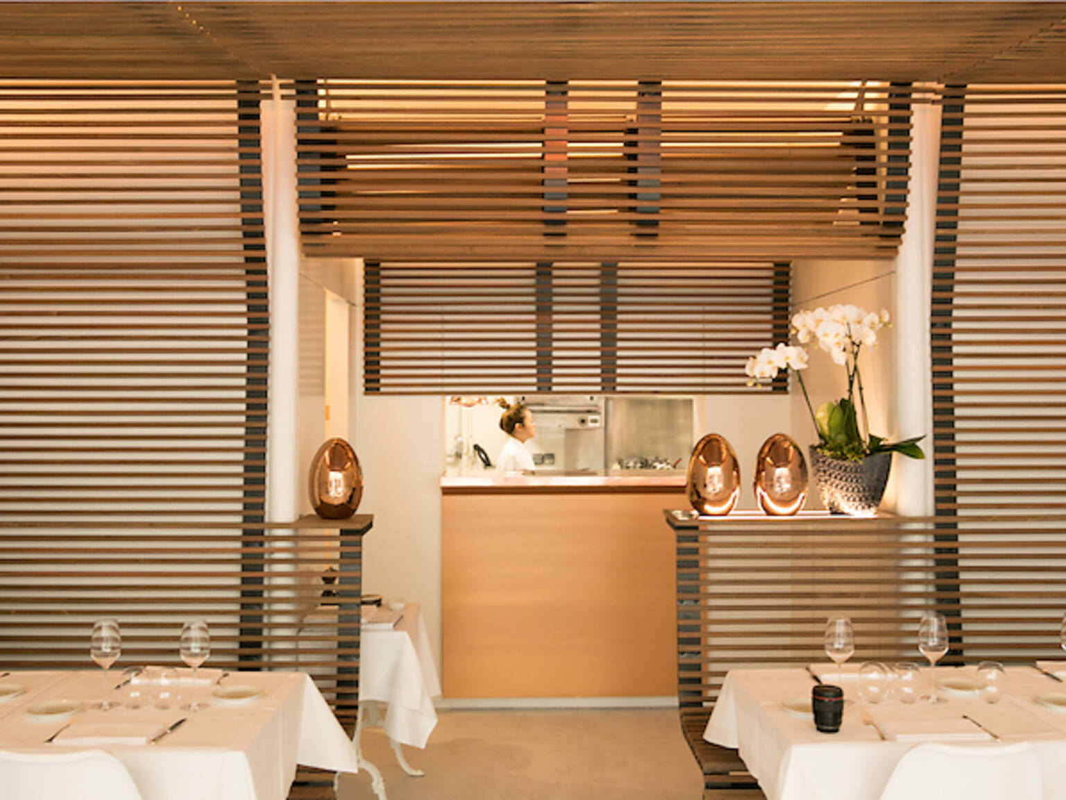 10 Romantic Restaurants in Paris for the Perfect Date