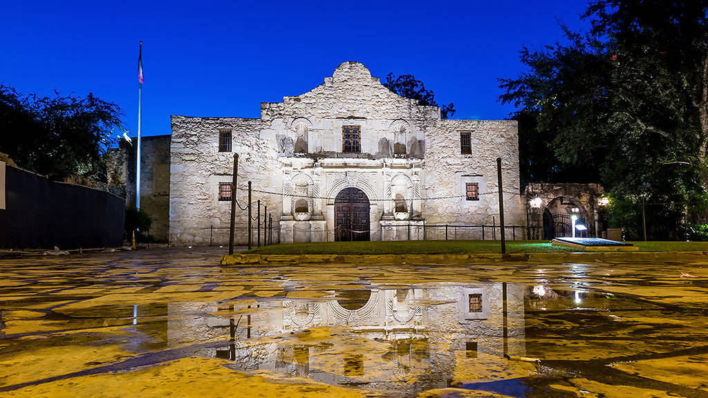 18 Most Famous Buildings and Monuments in the USA