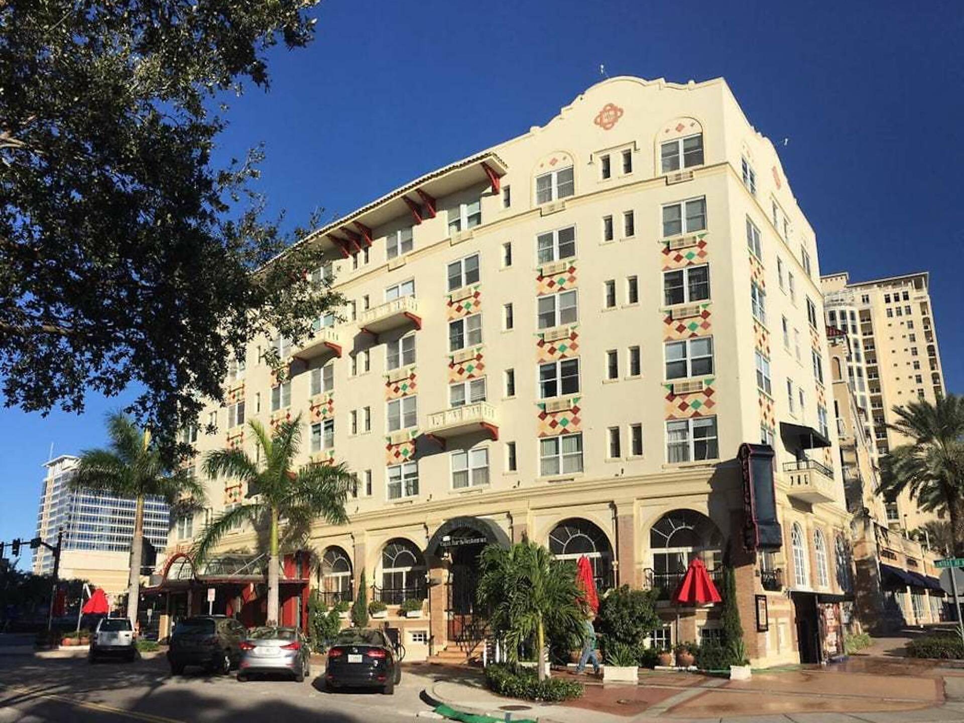 12 Best Cheap Hotels in Miami | Where to get the best deals on Miami's ...