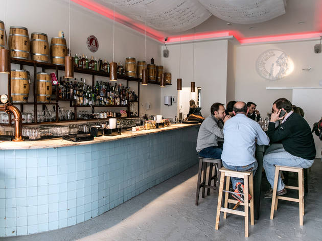 Heterónimo Baar | Bars and pubs in Marvila, Lisbon