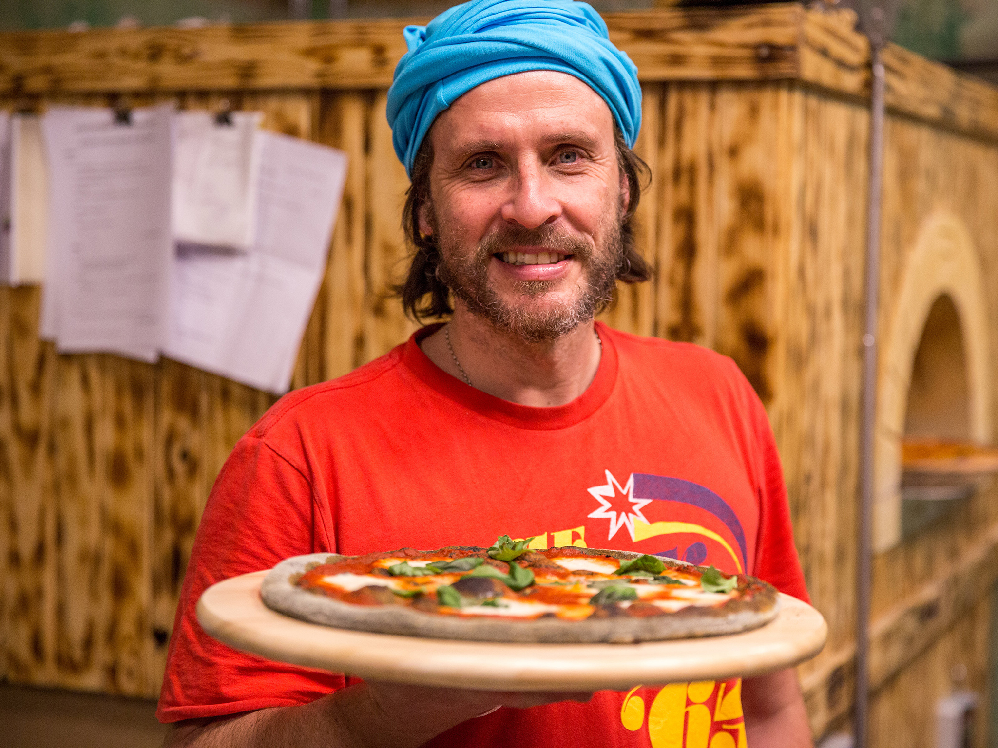 Chakall promove workshop de comida saudável, mas só depois de pedalar