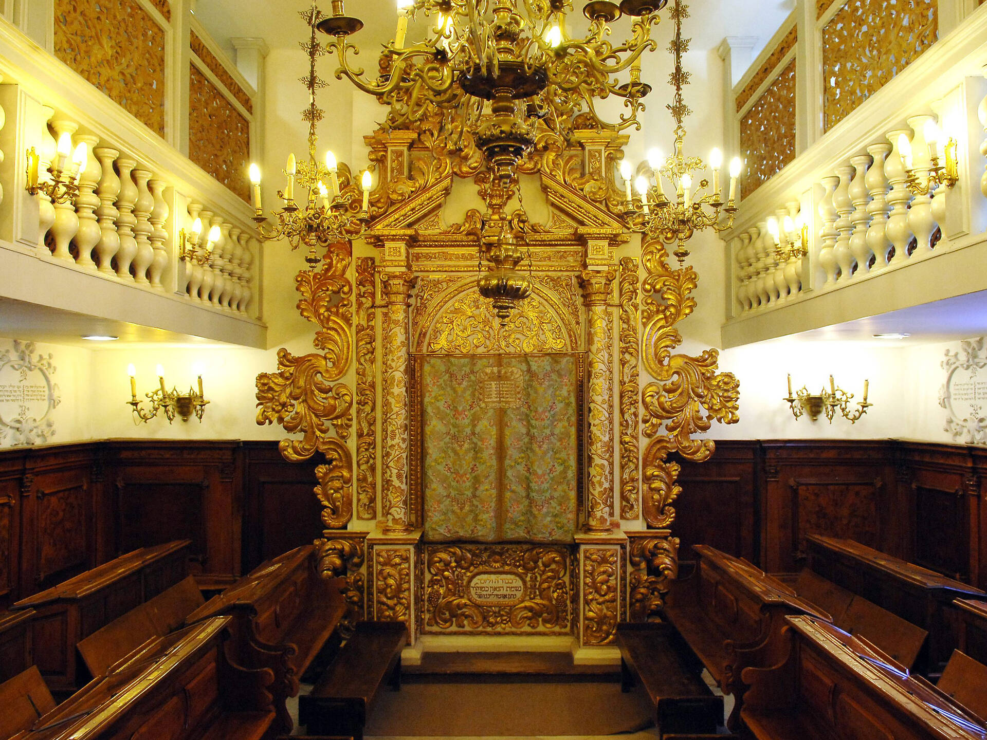 Stunning Jewish synagogues in Israel to visit in the Holy Land