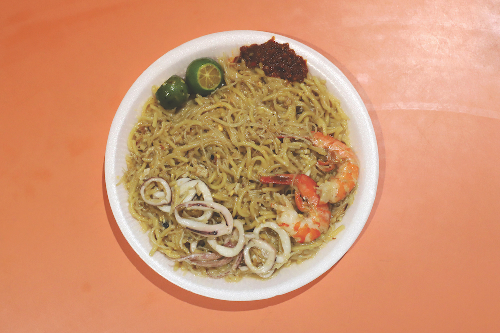 Hawker spotlight: Tiong Bahru Yi Sheng Fried Hokkien Mee