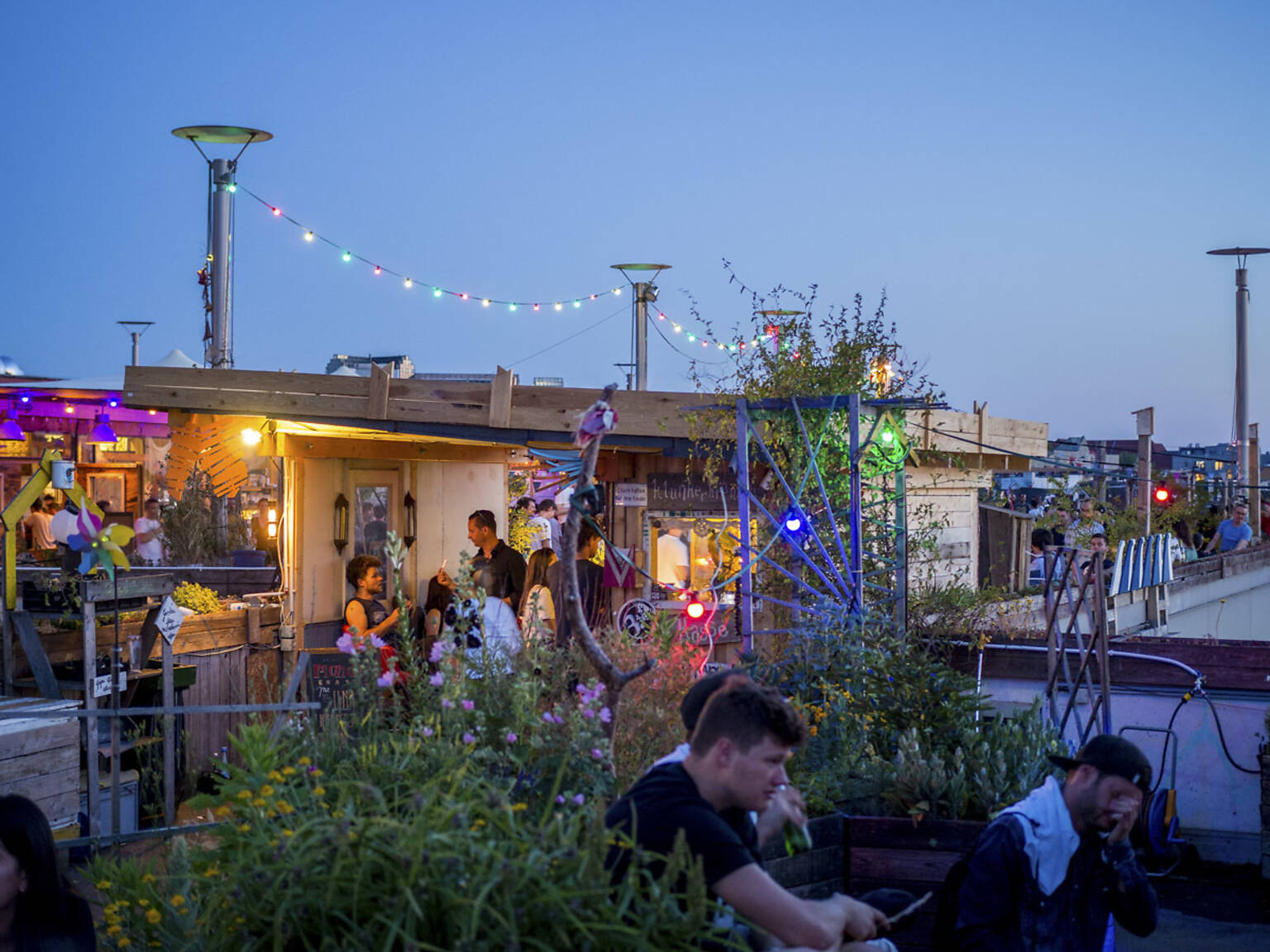 5 Hidden Bars in Berlin to Discover Before the Secret’s Out