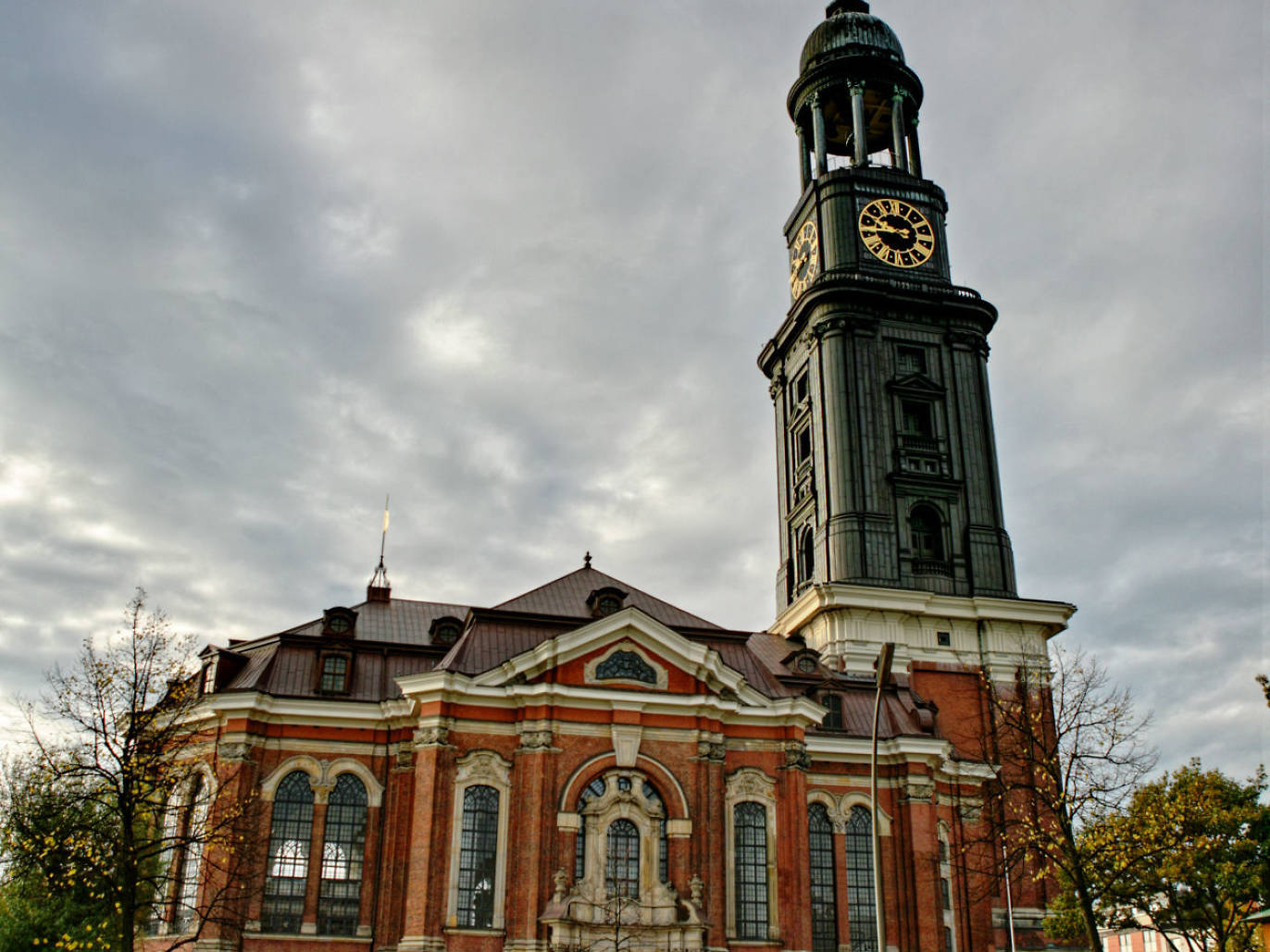 20 Travel Tips Every First Time Hamburg Visitor Needs to Know