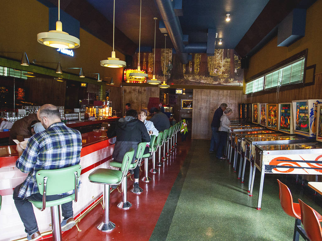 Best Arcade Bars in Los Angeles for Drinks and Games