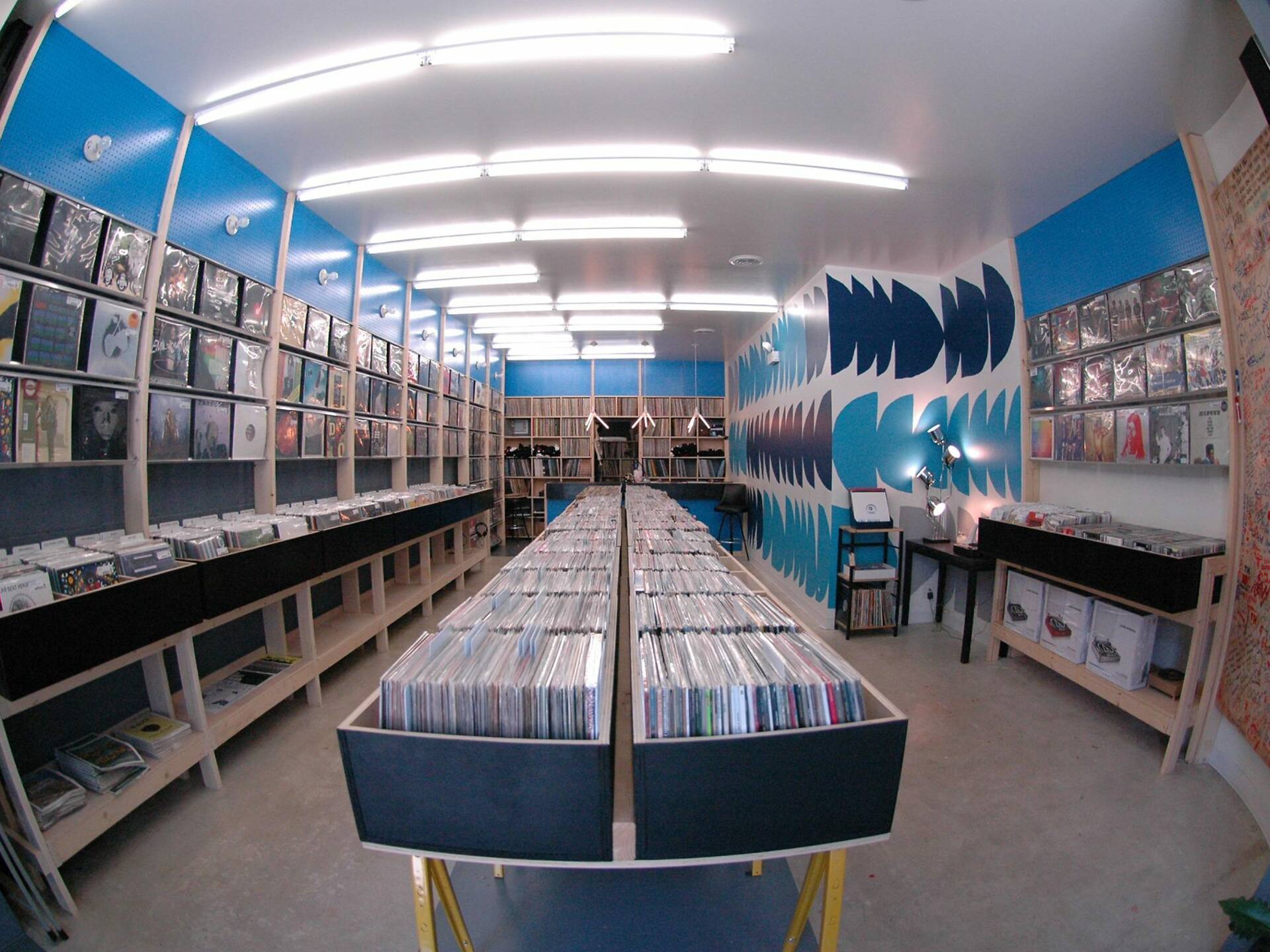 22 Best Record Stores in Chicago for Vinyl, CDs and More