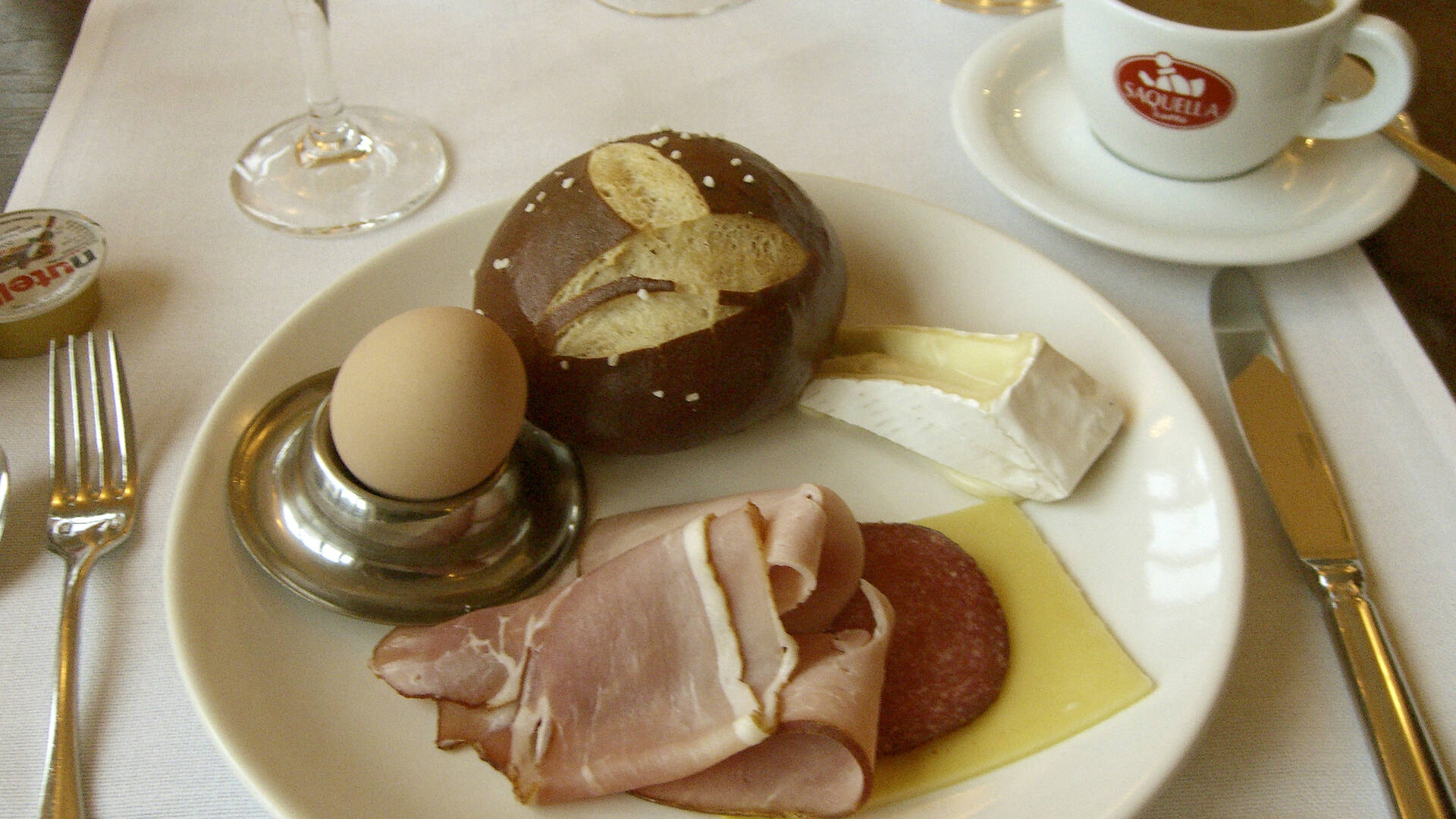 How to Eat Like a Local in Frankfurt