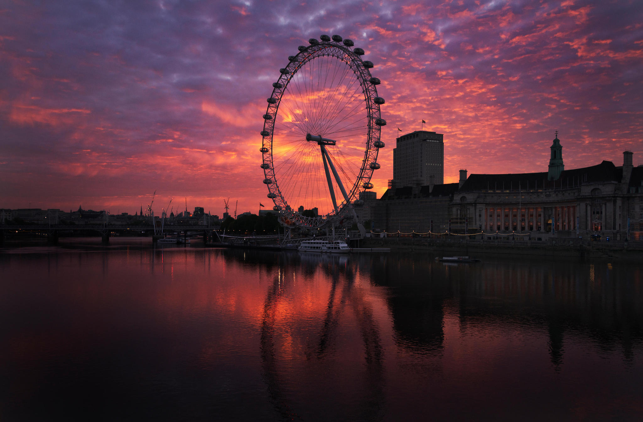 Atmospheric photos of London sunrises - TfL and Time Out London