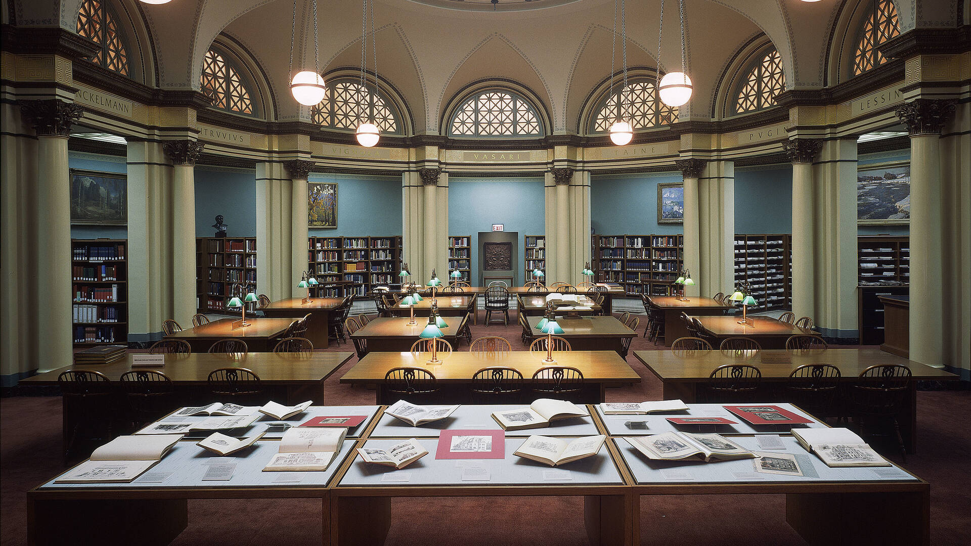 9 Absolutely Beautiful Libraries In Chicago