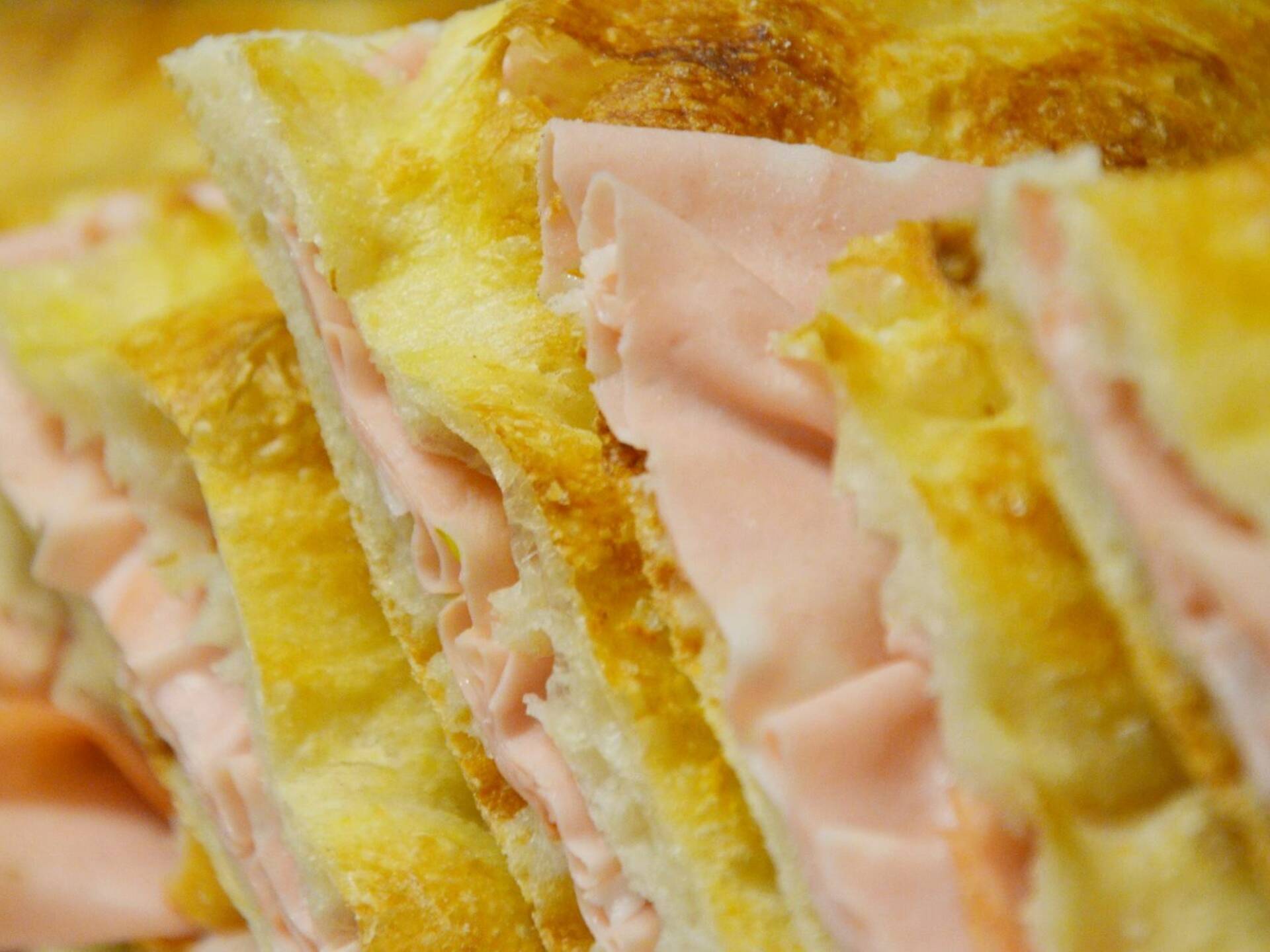 10 Best Foods To Try In Rome According To Locals