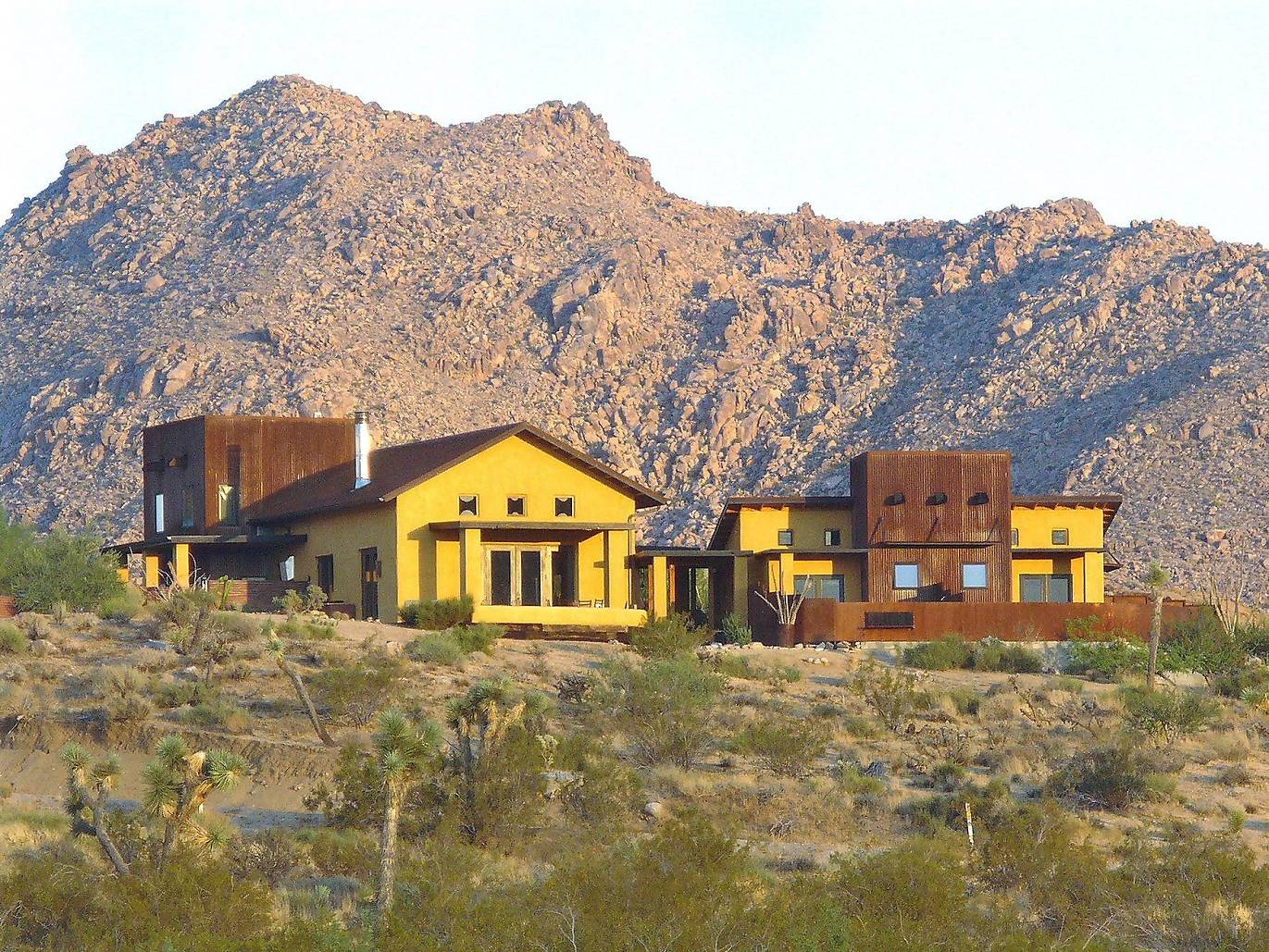 7 Best Joshua Tree Hotels for 2025
