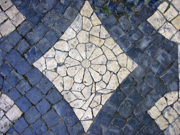 A calçada portuguesa está cheia de segredos