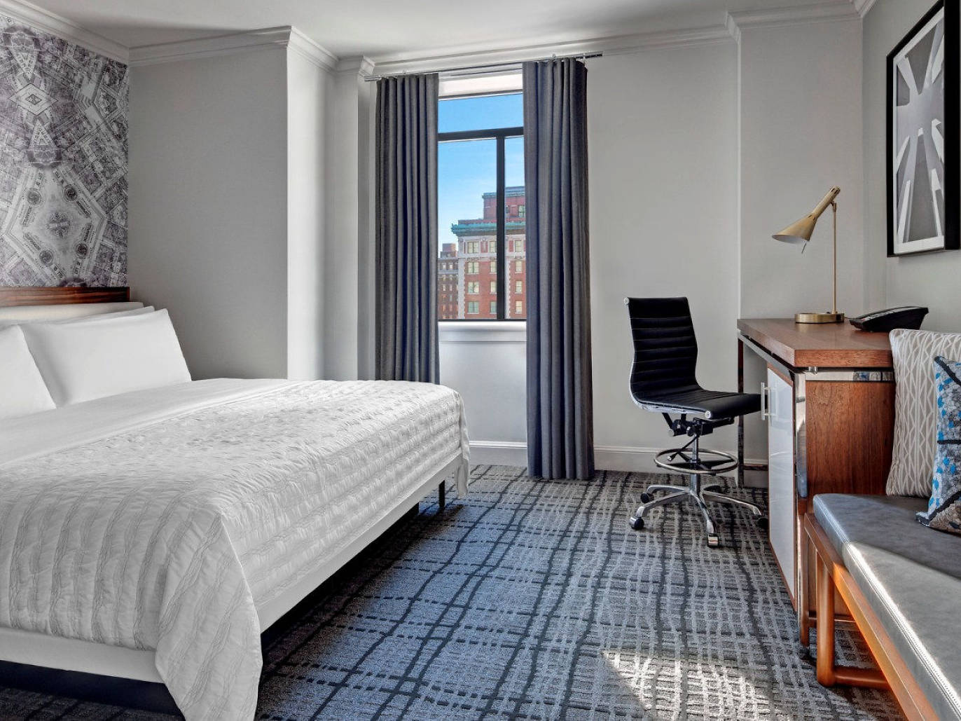 Best Hotels in Indianapolis, Including Boutiques and Chains