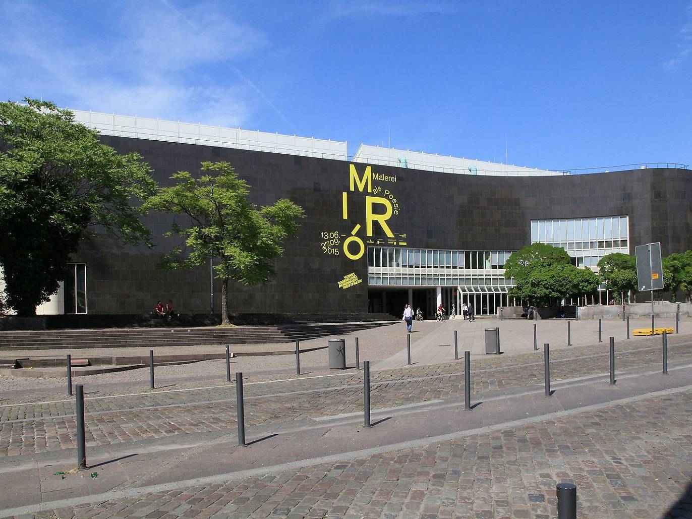 10 Most Beautiful Buildings in Düsseldorf Worth Visiting