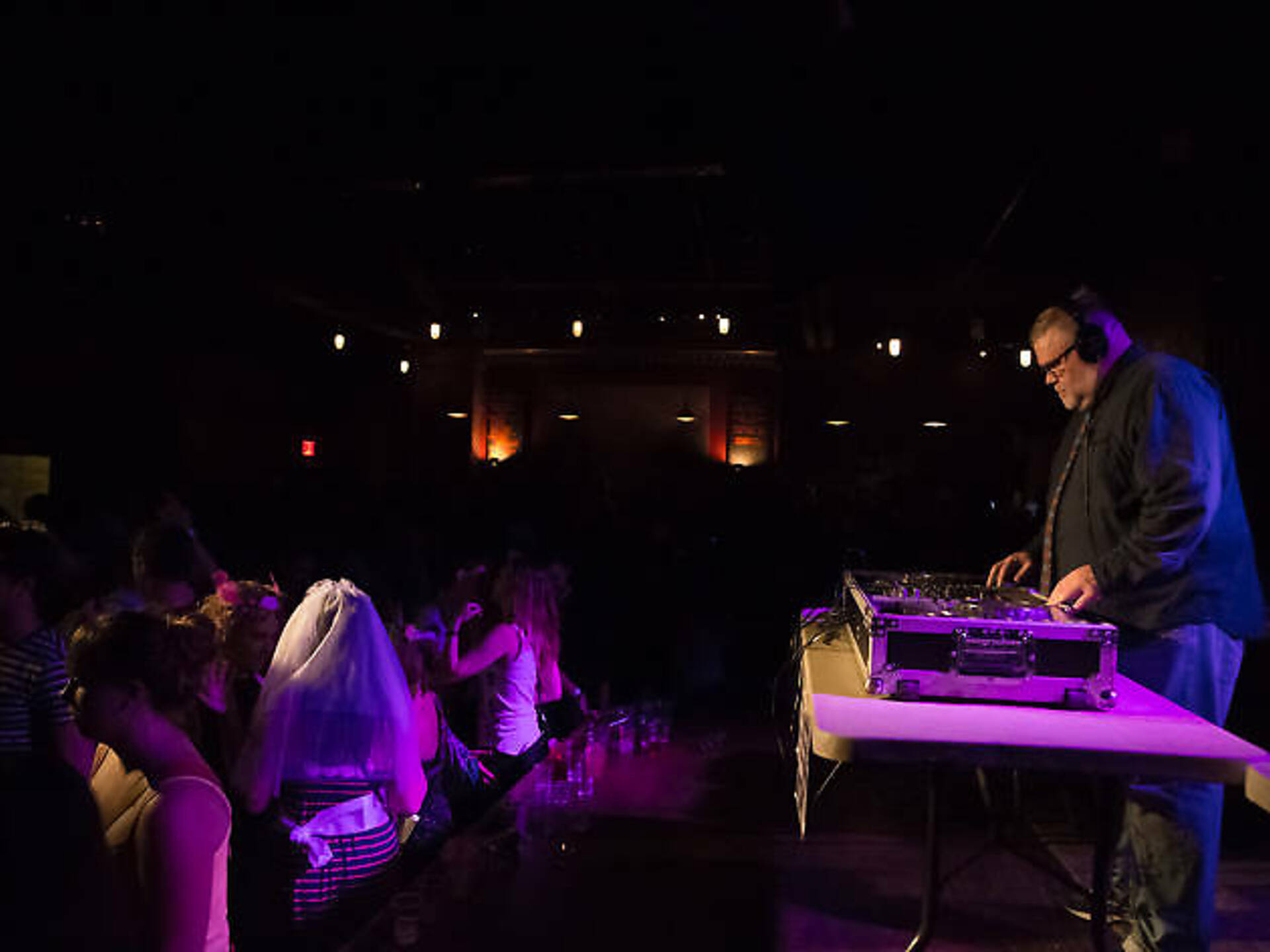 13 Retro Dance Parties in NYC For Traveling Back in Time