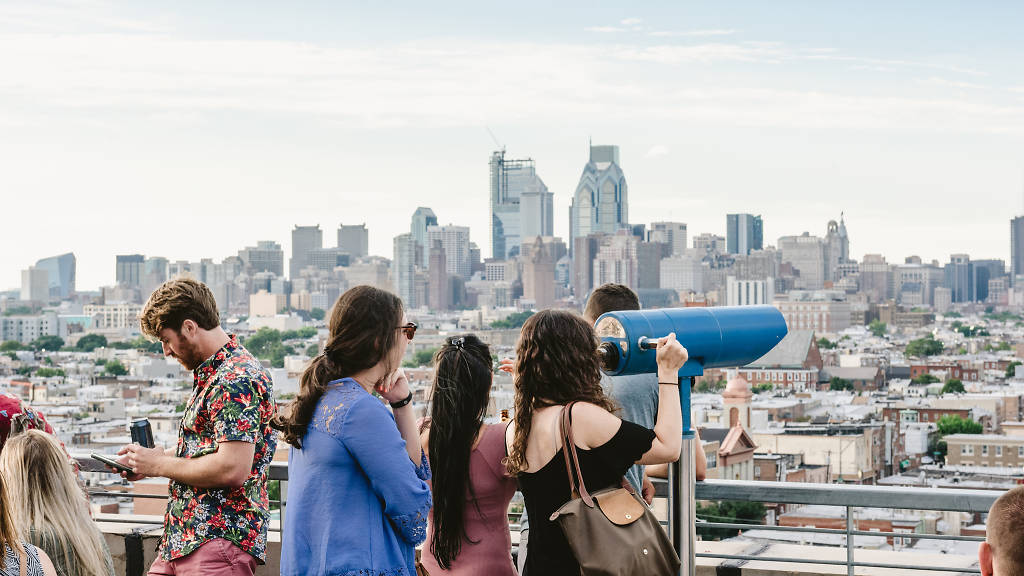 16 Best Rooftop Bars in Philadelphia to Visit This Summer